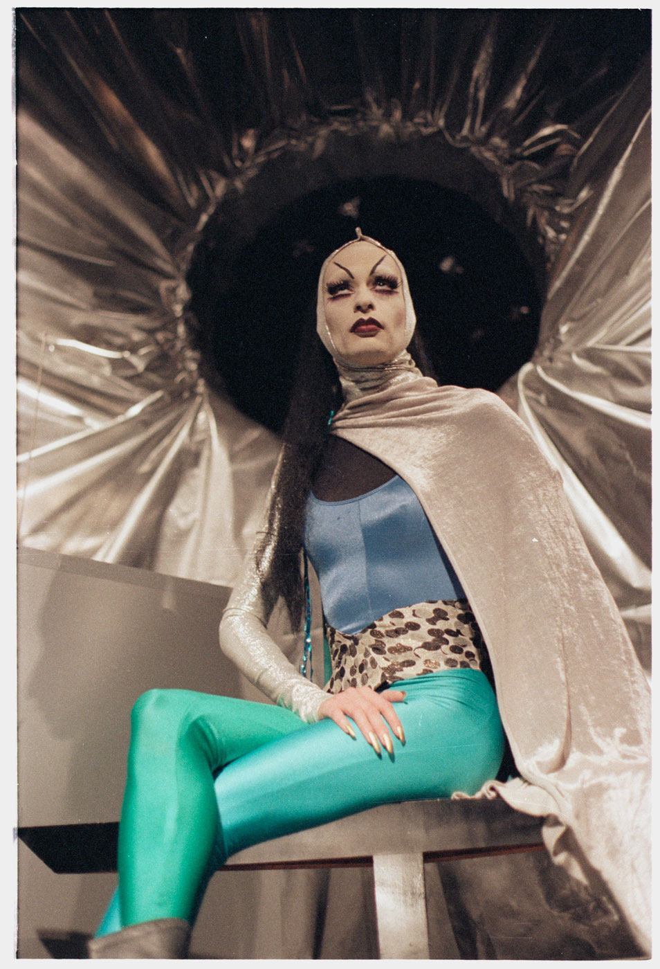 Miss X on set as Queen Veneer - Doris Fish Forever