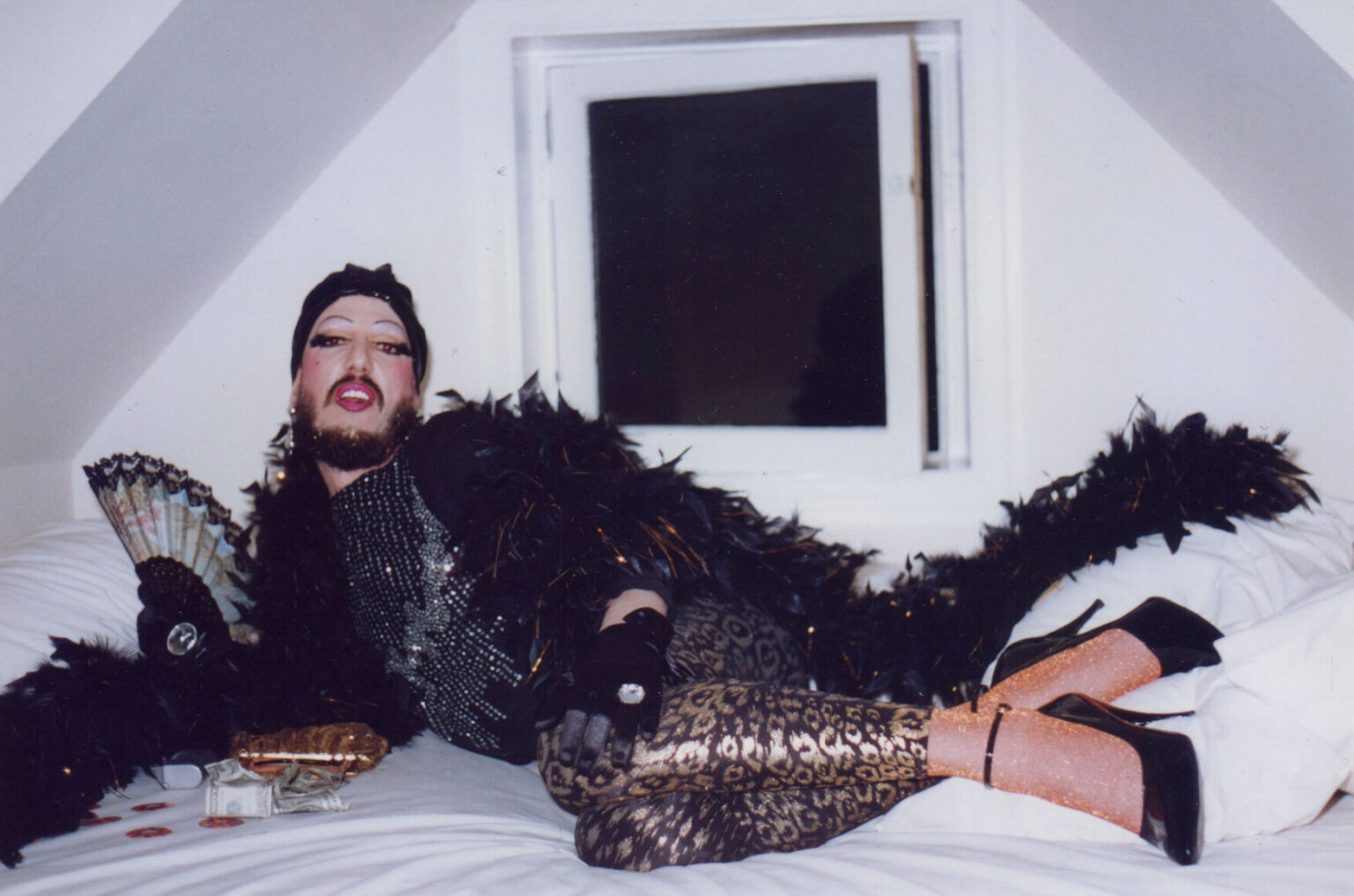 Ambi Sextrous - Doris Fish Forever